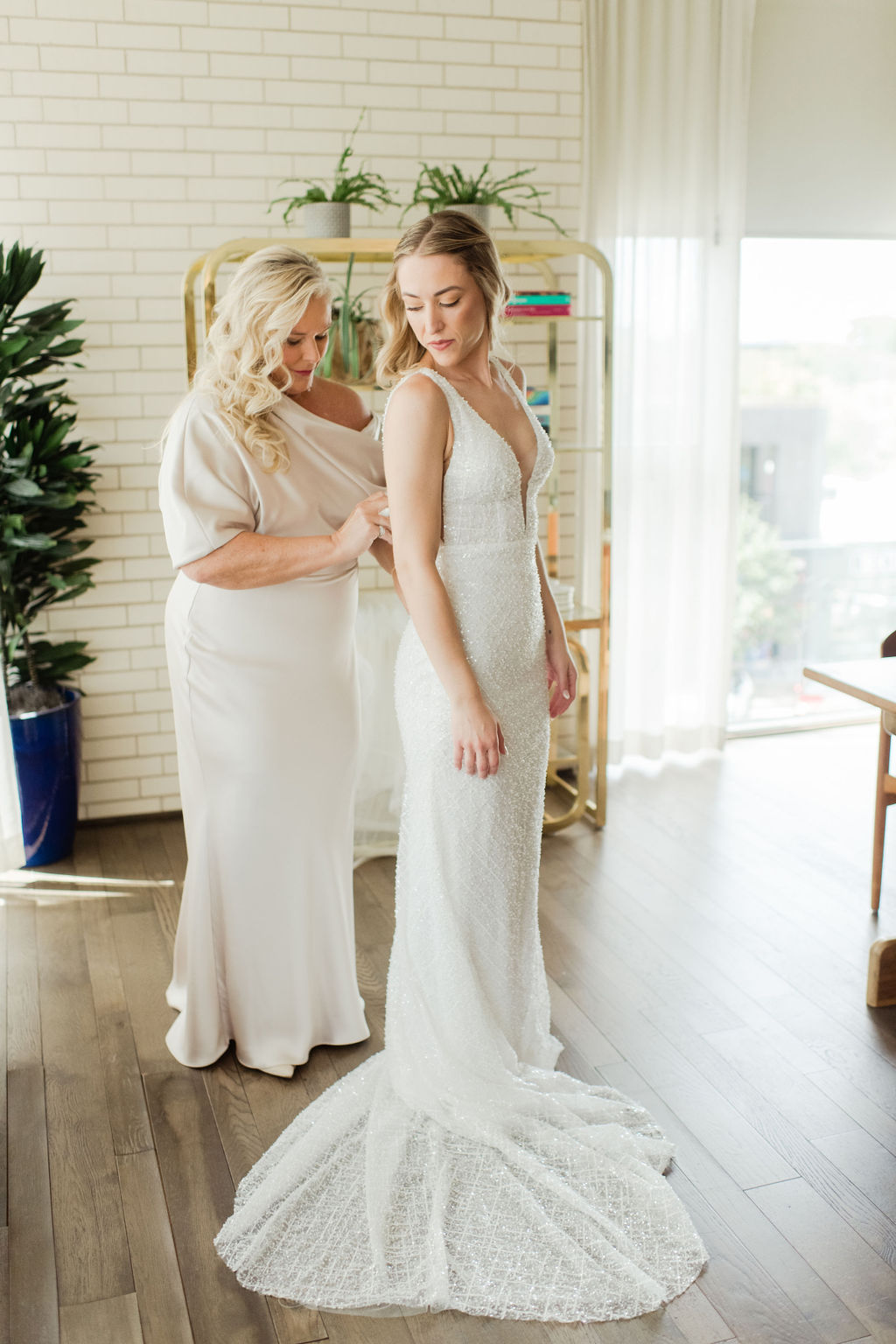 Romantic South Congress Wedding | Emma & Jack - Austin Wedding ...